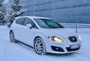 White SEAT Leon 2010 in Panevezys, with an engine capacity of 1.60 L and mileage of 280 thousand km for 3300 €, photo  on AUTOMOTO.COM.LV