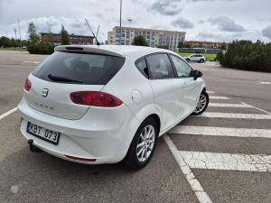 Balts SEAT Leon 2010 Šauļi, ar dzinēja tilpumu 1.80 L un nobraukumu 246 tūkst. km par 3500 €, foto 5 vietnē AUTOMOTO.COM.LV