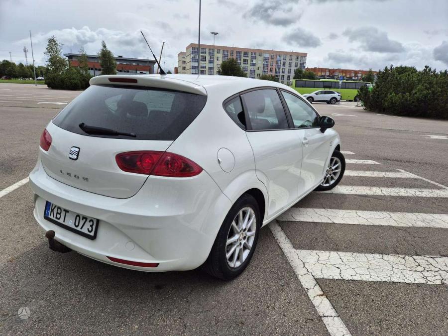 Balts SEAT Leon 2010 Šauļi, ar dzinēja tilpumu 1.80 L un nobraukumu 246 tūkst. km par 3500 €, foto 5 vietnē AUTOMOTO.COM.LV
