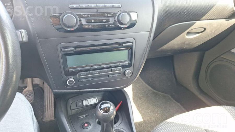 Balts SEAT Leon 2010 Liepāja, ar dzinēja tilpumu 1.60 L un nobraukumu 300 tūkst. km par 699 €, foto 8 vietnē AUTOMOTO.COM.LV