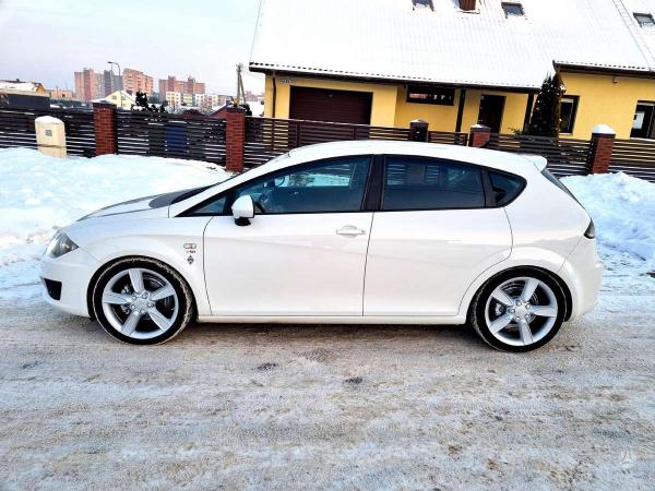 Balts SEAT Leon 2011 Jonava, ar dzinēja tilpumu 1.80 L un nobraukumu 122 tūkst. km par 2999 €, foto 3 vietnē AUTOMOTO.COM.LV