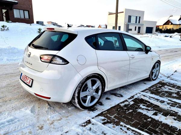Balts SEAT Leon 2011 Jonava, ar dzinēja tilpumu 1.80 L un nobraukumu 122 tūkst. km par 2999 €, foto 6 vietnē AUTOMOTO.COM.LV