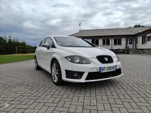 White SEAT Leon 2011 in Taurage, with an engine capacity of 1.97 L and mileage of 237 thousand km for 3400 €, photo 3 on AUTOMOTO.COM.LV