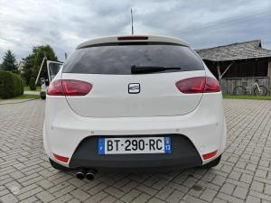 White SEAT Leon 2011 in Taurage, with an engine capacity of 1.97 L and mileage of 237 thousand km for 3400 €, photo 8 on AUTOMOTO.COM.LV