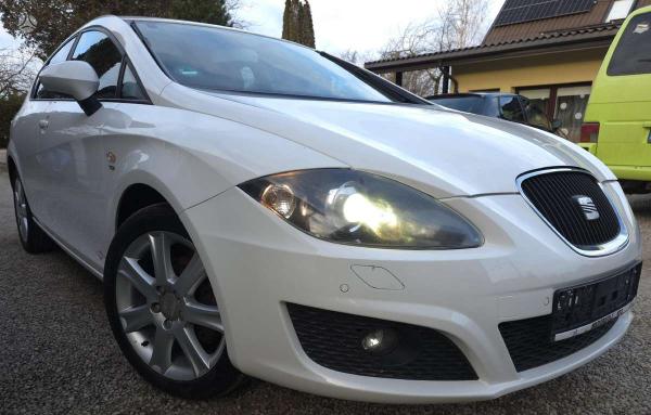 White SEAT Leon 2012 in Rokiskis, with an engine capacity of 1.97 L and mileage of 231 thousand km for 3750 €, photo 4 on AUTOMOTO.COM.LV