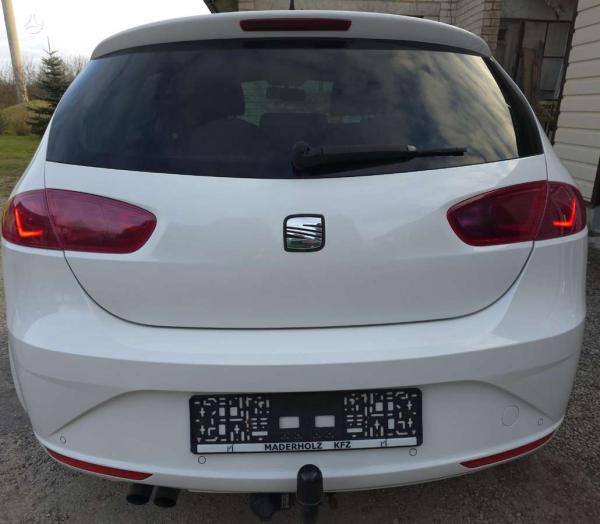 White SEAT Leon 2012 in Rokiskis, with an engine capacity of 1.97 L and mileage of 231 thousand km for 3750 €, photo 8 on AUTOMOTO.COM.LV