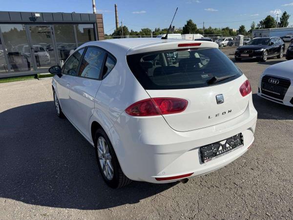 Balts SEAT Leon 2012 Panevēža, ar dzinēja tilpumu 1.60 L un nobraukumu 215 tūkst. km par 4450 €, foto 7 vietnē AUTOMOTO.COM.LV