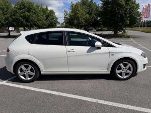 Balts SEAT Leon 2012 Panevēža, ar dzinēja tilpumu 1.60 L un nobraukumu 262 tūkst. km par 3400 €, foto 3 vietnē AUTOMOTO.COM.LV
