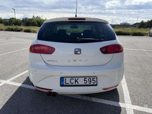 Balts SEAT Leon 2012 Panevēža, ar dzinēja tilpumu 1.60 L un nobraukumu 262 tūkst. km par 3400 €, foto 5 vietnē AUTOMOTO.COM.LV