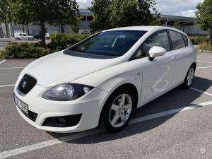 Balts SEAT Leon 2012 Panevēža, ar dzinēja tilpumu 1.60 L un nobraukumu 262 tūkst. km par 3400 €, foto 8 vietnē AUTOMOTO.COM.LV