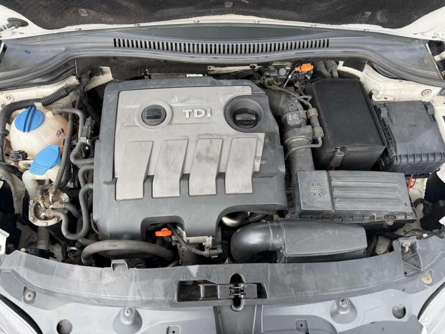 Balts SEAT Leon 2012 Panevēža, ar dzinēja tilpumu 1.60 L un nobraukumu 262 tūkst. km par 3400 €, foto 14 vietnē AUTOMOTO.COM.LV