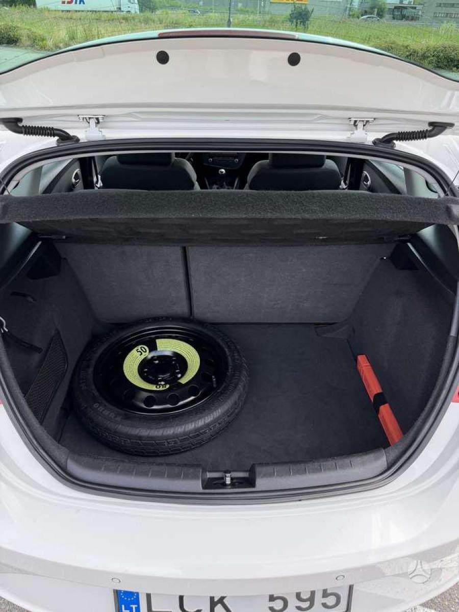 Balts SEAT Leon 2012 Panevēža, ar dzinēja tilpumu 1.60 L un nobraukumu 262 tūkst. km par 3400 €, foto 16 vietnē AUTOMOTO.COM.LV