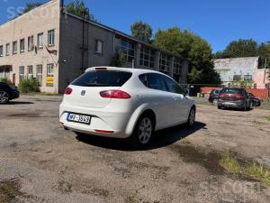 Balts SEAT Leon 2012 Rīga, ar dzinēja tilpumu 1.60 L un nobraukumu 208 tūkst. km par 2150 €, foto 4 vietnē AUTOMOTO.COM.LV