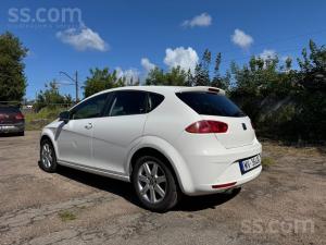 Balts SEAT Leon 2012 Rīga, ar dzinēja tilpumu 1.60 L un nobraukumu 208 tūkst. km par 2150 €, foto 5 vietnē AUTOMOTO.COM.LV