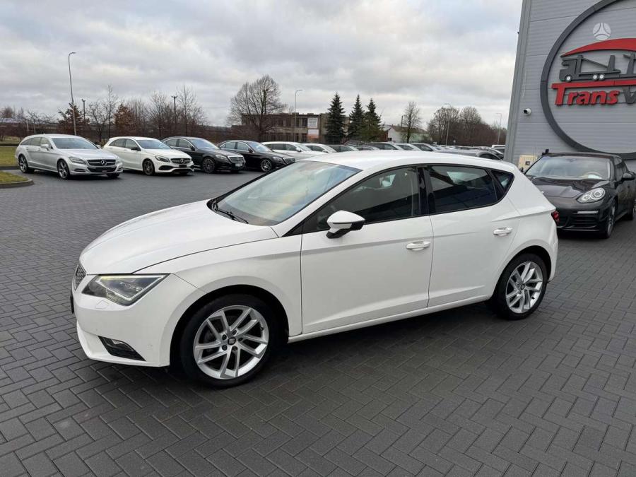 White SEAT Leon 2013 in Telschi, with an engine capacity of 1.60 L and mileage of 251 thousand km for 4800 €, photo 3 on AUTOMOTO.COM.LV