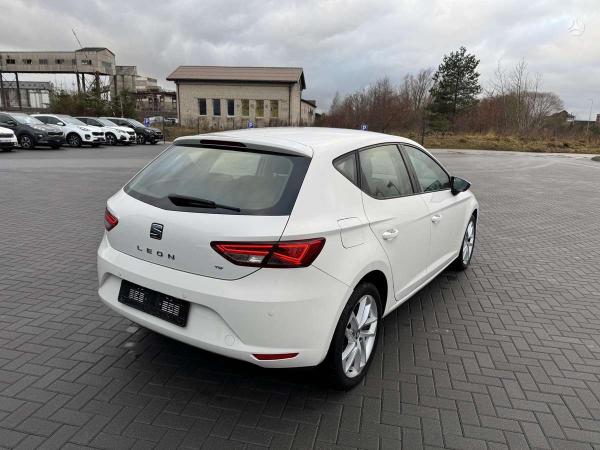 Balts SEAT Leon 2013 Telšiai, ar dzinēja tilpumu 1.60 L un nobraukumu 251 tūkst. km par 4800 €, foto 8 vietnē AUTOMOTO.COM.LV