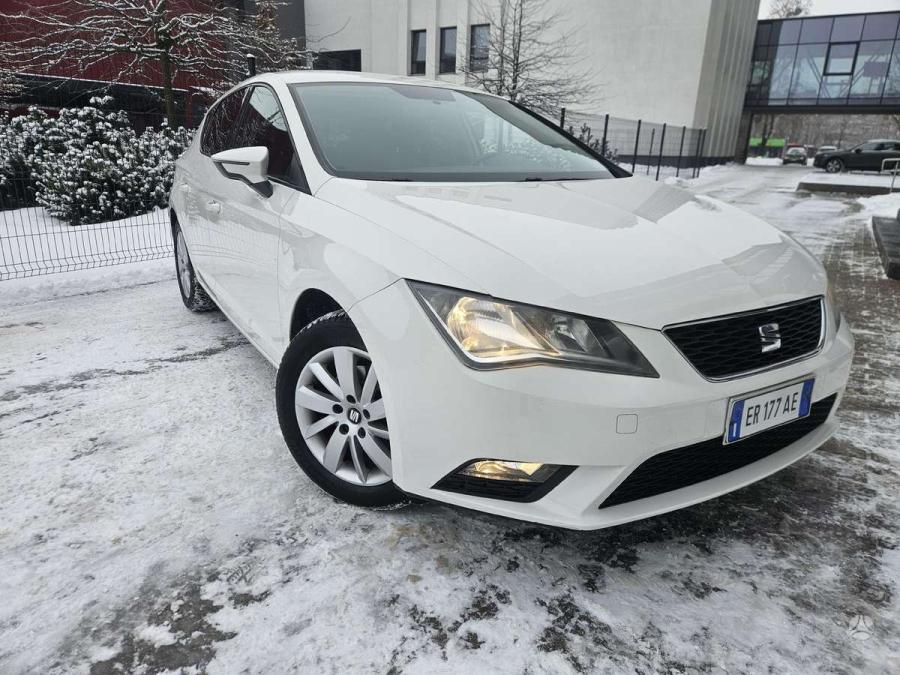 White SEAT Leon 2013 in Kaunas, with an engine capacity of 1.60 L and mileage of 261 thousand km for 5250 €, photo 6 on AUTOMOTO.COM.LV