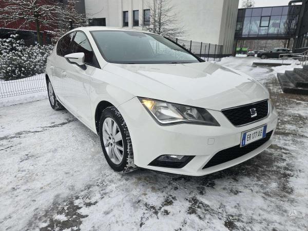 White SEAT Leon 2013 in Kaunas, with an engine capacity of 1.60 L and mileage of 261 thousand km for 5250 €, photo 8 on AUTOMOTO.COM.LV