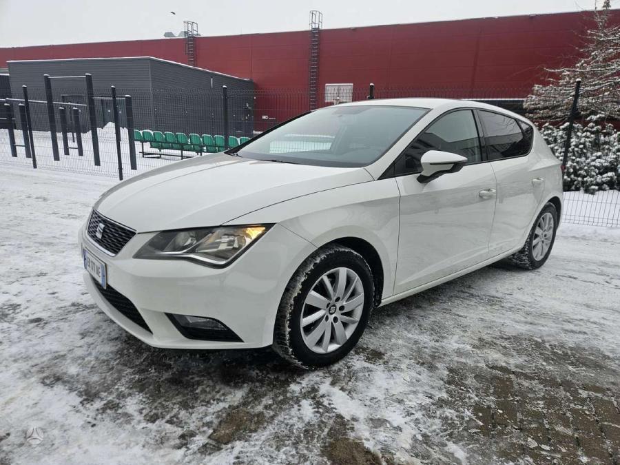 White SEAT Leon 2013 in Kaunas, with an engine capacity of 1.60 L and mileage of 261 thousand km for 5250 €, photo 10 on AUTOMOTO.COM.LV