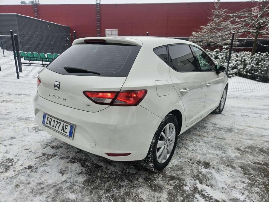 White SEAT Leon 2013 in Kaunas, with an engine capacity of 1.60 L and mileage of 261 thousand km for 5250 €, photo 18 on AUTOMOTO.COM.LV
