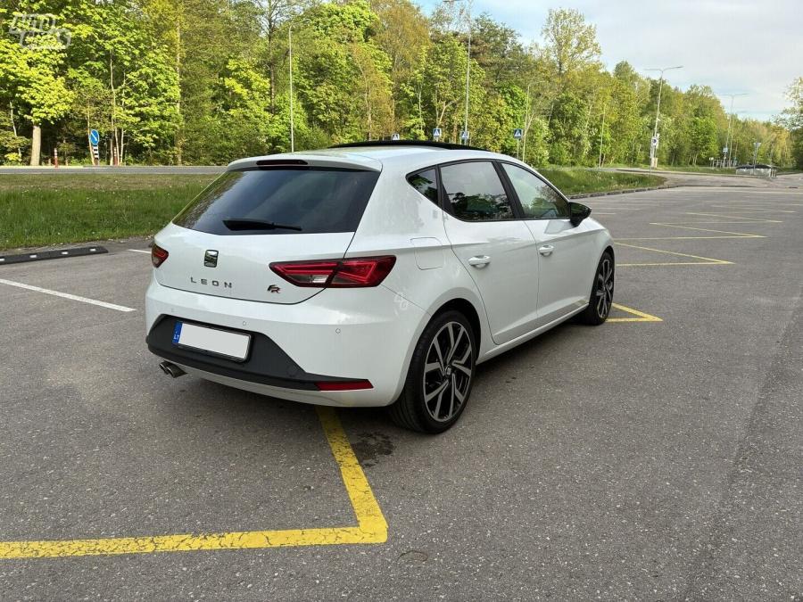 White SEAT Leon 2013 in Klaipeda, with an engine capacity of 2.00 L and mileage of 267 thousand km for 8000 €, photo 4 on AUTOMOTO.COM.LV