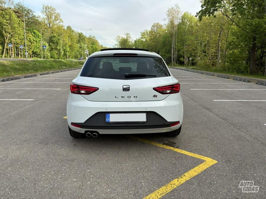 White SEAT Leon 2013 in Klaipeda, with an engine capacity of 2.00 L and mileage of 267 thousand km for 8000 €, photo 5 on AUTOMOTO.COM.LV
