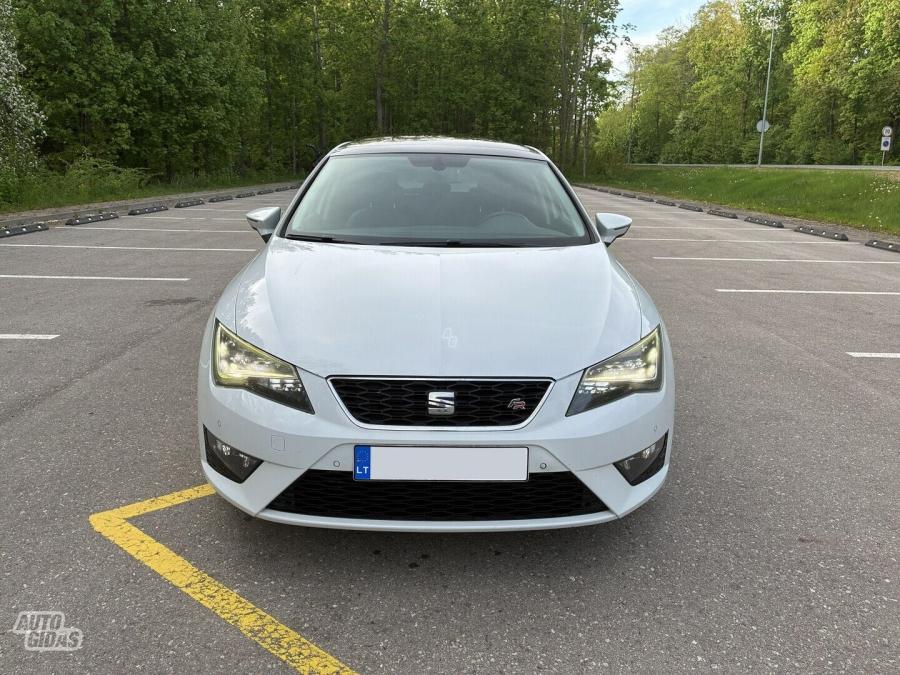 White SEAT Leon 2013 in Klaipeda, with an engine capacity of 2.00 L and mileage of 267 thousand km for 8000 €, photo 9 on AUTOMOTO.COM.LV
