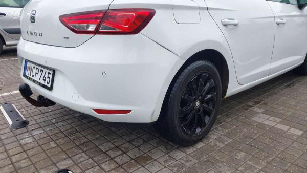 Balts SEAT Leon 2013 Viļņa, ar dzinēja tilpumu 1.60 L un nobraukumu 375 tūkst. km par 4500 €, foto 3 vietnē AUTOMOTO.COM.LV