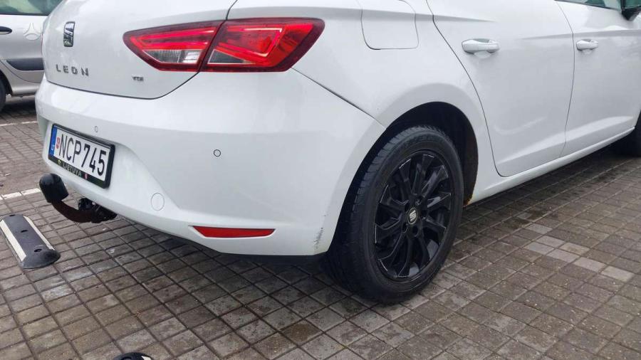 Balts SEAT Leon 2013 Viļņa, ar dzinēja tilpumu 1.60 L un nobraukumu 375 tūkst. km par 4500 €, foto 4 vietnē AUTOMOTO.COM.LV
