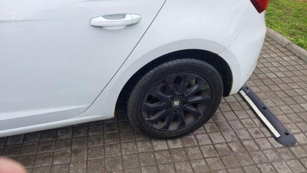 Balts SEAT Leon 2013 Viļņa, ar dzinēja tilpumu 1.60 L un nobraukumu 375 tūkst. km par 4500 €, foto 10 vietnē AUTOMOTO.COM.LV