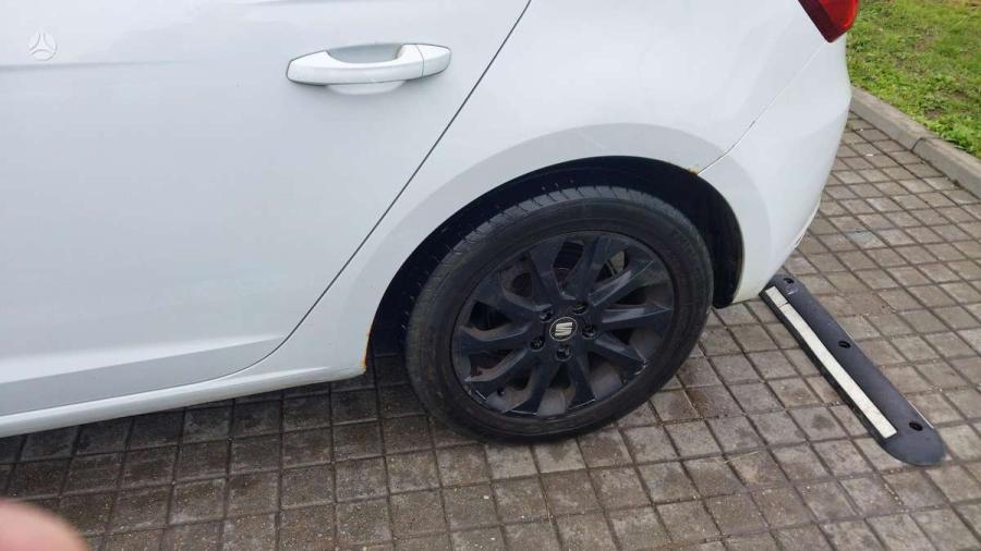 Balts SEAT Leon 2013 Viļņa, ar dzinēja tilpumu 1.60 L un nobraukumu 375 tūkst. km par 4500 €, foto 11 vietnē AUTOMOTO.COM.LV