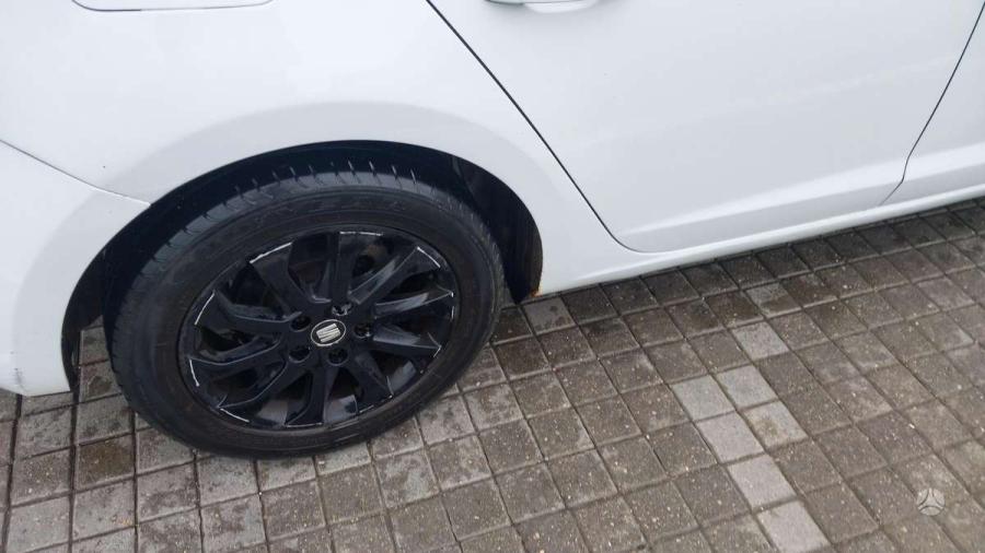 Balts SEAT Leon 2013 Viļņa, ar dzinēja tilpumu 1.60 L un nobraukumu 375 tūkst. km par 4500 €, foto 12 vietnē AUTOMOTO.COM.LV