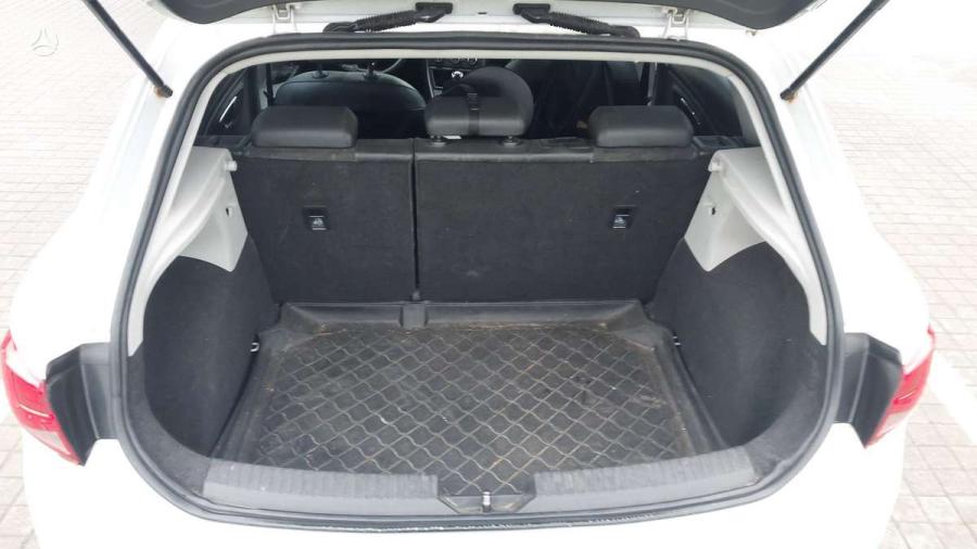 Balts SEAT Leon 2013 Viļņa, ar dzinēja tilpumu 1.60 L un nobraukumu 375 tūkst. km par 4500 €, foto 14 vietnē AUTOMOTO.COM.LV