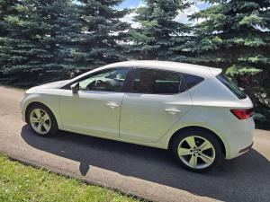 White SEAT Leon 2013 in Utena, with an engine capacity of 1.97 L and mileage of 226 thousand km for 5600 €, photo 8 on AUTOMOTO.COM.LV