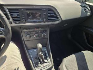 White SEAT Leon 2013 in Utena, with an engine capacity of 1.97 L and mileage of 226 thousand km for 5600 €, photo 17 on AUTOMOTO.COM.LV