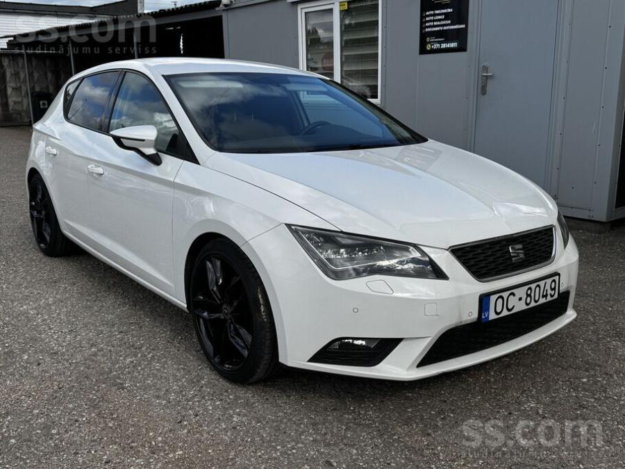 White SEAT Leon 2014 in Daugavpils, with an engine capacity of 2.00 L and mileage of 0 thousand km for 7850 €, photo 1 on AUTOMOTO.COM.LV