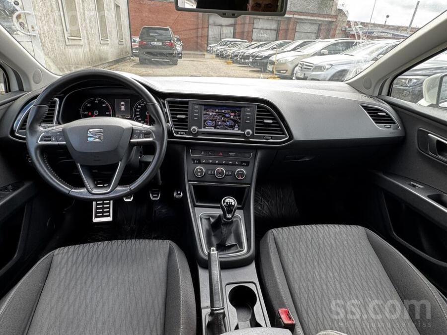 White SEAT Leon 2014 in Daugavpils, with an engine capacity of 2.00 L and mileage of 0 thousand km for 7850 €, photo 14 on AUTOMOTO.COM.LV