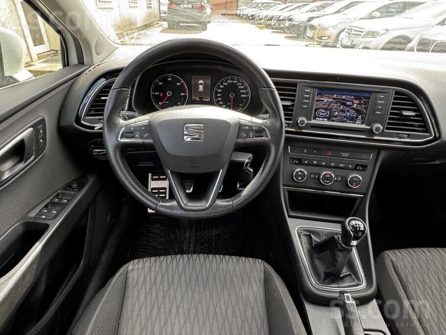 White SEAT Leon 2014 in Daugavpils, with an engine capacity of 2.00 L and mileage of 0 thousand km for 7850 €, photo 15 on AUTOMOTO.COM.LV