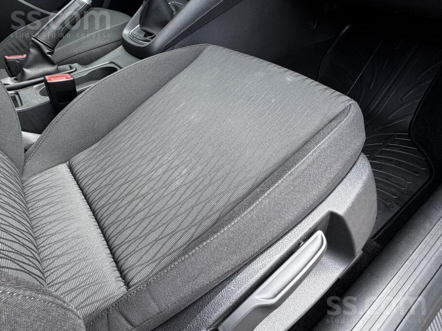 White SEAT Leon 2014 in Daugavpils, with an engine capacity of 2.00 L and mileage of 0 thousand km for 7850 €, photo 27 on AUTOMOTO.COM.LV