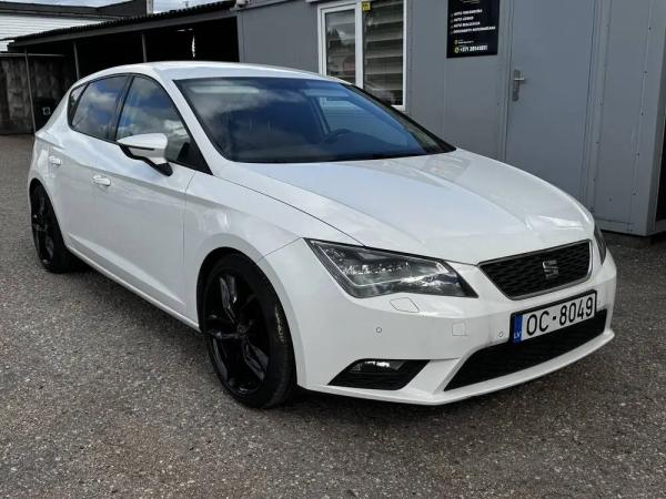 White SEAT Leon 2014 in Daugavpils, with an engine capacity of 2.00 L and mileage of 229 thousand km for 7850 €, photo 1 on AUTOMOTO.COM.LV