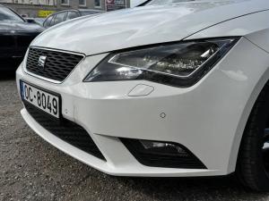 White SEAT Leon 2014 in Daugavpils, with an engine capacity of 2.00 L and mileage of 229 thousand km for 7850 €, photo 10 on AUTOMOTO.COM.LV
