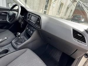 White SEAT Leon 2014 in Daugavpils, with an engine capacity of 2.00 L and mileage of 229 thousand km for 7850 €, photo 17 on AUTOMOTO.COM.LV