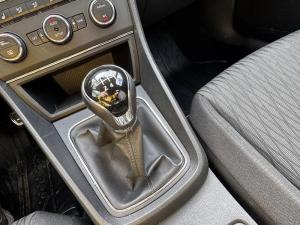 White SEAT Leon 2014 in Daugavpils, with an engine capacity of 2.00 L and mileage of 229 thousand km for 7850 €, photo 19 on AUTOMOTO.COM.LV