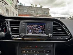 White SEAT Leon 2014 in Daugavpils, with an engine capacity of 2.00 L and mileage of 229 thousand km for 7850 €, photo 23 on AUTOMOTO.COM.LV