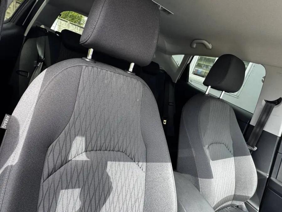 White SEAT Leon 2014 in Daugavpils, with an engine capacity of 2.00 L and mileage of 229 thousand km for 7850 €, photo 26 on AUTOMOTO.COM.LV
