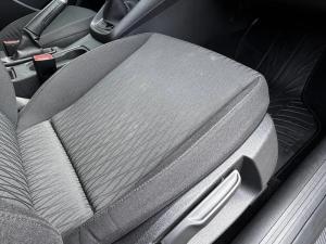 White SEAT Leon 2014 in Daugavpils, with an engine capacity of 2.00 L and mileage of 229 thousand km for 7850 €, photo 27 on AUTOMOTO.COM.LV