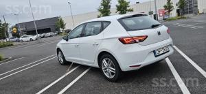 White SEAT Leon 2014 in Riga, with an engine capacity of 1.40 L and mileage of 317 thousand km for 4950 €, photo 4 on AUTOMOTO.COM.LV