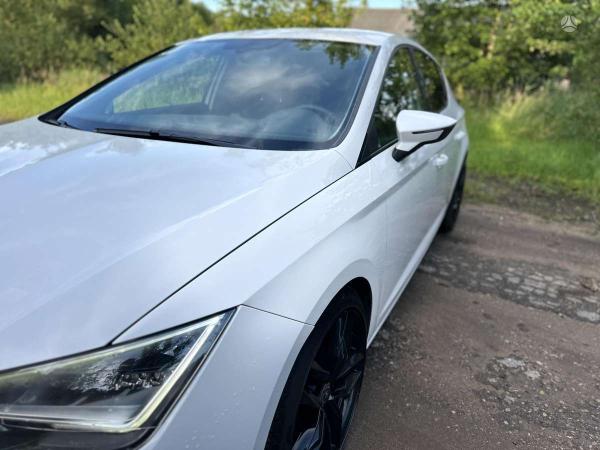White SEAT Leon 2014 in Daugavpils, with an engine capacity of 1.97 L and mileage of 230 thousand km for 7450 €, photo 9 on AUTOMOTO.COM.LV