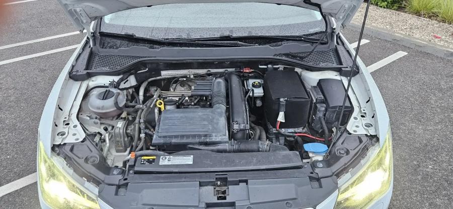 White SEAT Leon 2014 in Riga, with an engine capacity of 1.40 L and mileage of 317 thousand km for 4900 €, photo 6 on AUTOMOTO.COM.LV