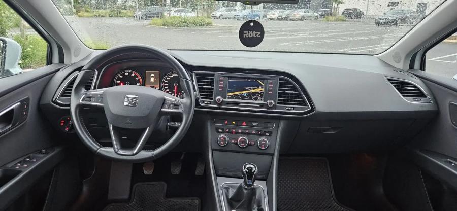 White SEAT Leon 2014 in Riga, with an engine capacity of 1.40 L and mileage of 317 thousand km for 4900 €, photo 7 on AUTOMOTO.COM.LV
